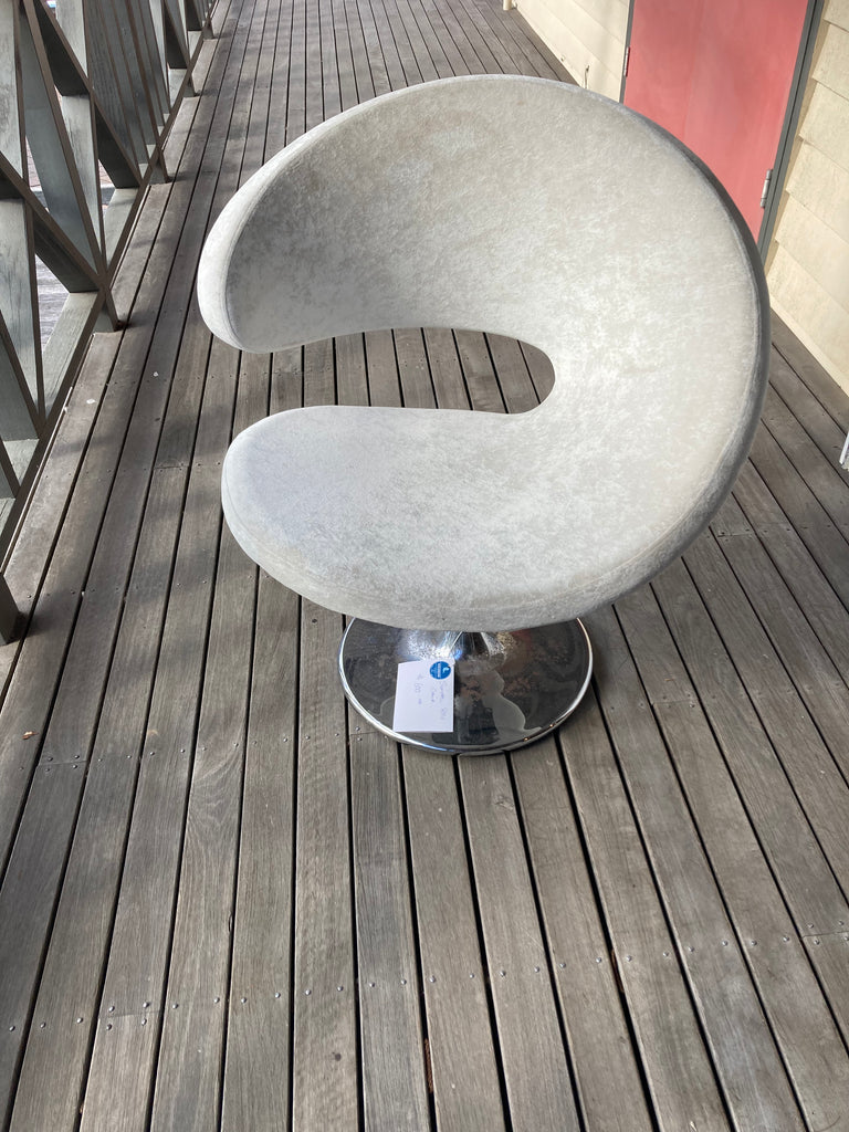 Orange Peel Shaped Retro Swivel Chair | Shop Marlborough Antiques Milton